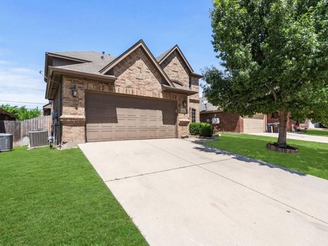 6137 Redear Dr, Fort Worth, TX 76179