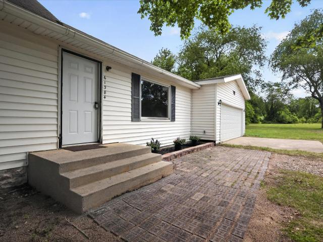 61384 Oak Road