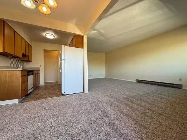 61389507 4506 Ne Hanbird St