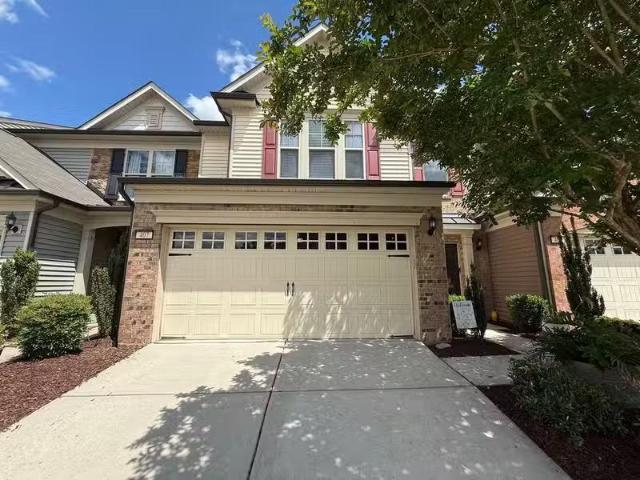 61389803 407 Brier Crossings Loop