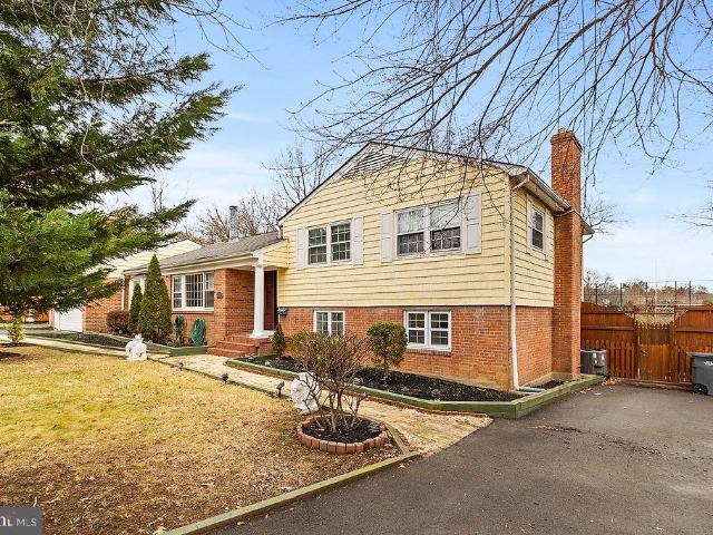 6138 Beachway Drive
