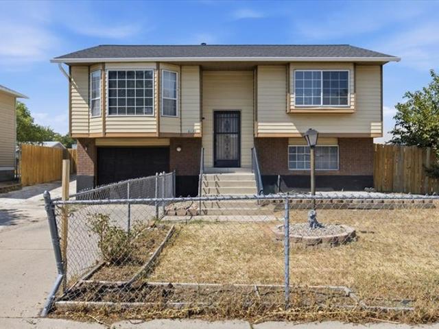 6130 W Powderwood Dr, West Valley City, UT 84128