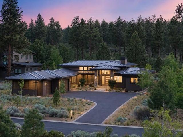 61317 Bonneville Loop, Bend, OR 97702
