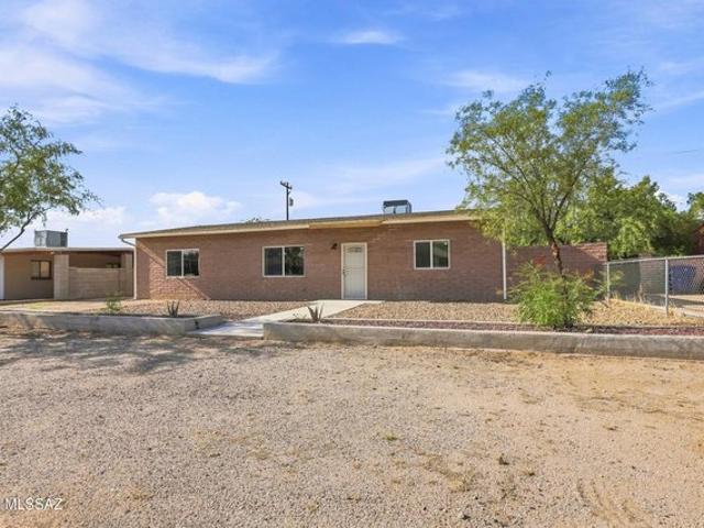 6131 E 27th St, Tucson, AZ 85711