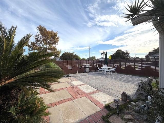 6131 Glenwood Drive