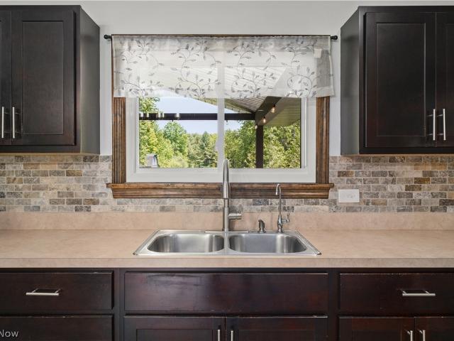 6132 Oak Hill Drive