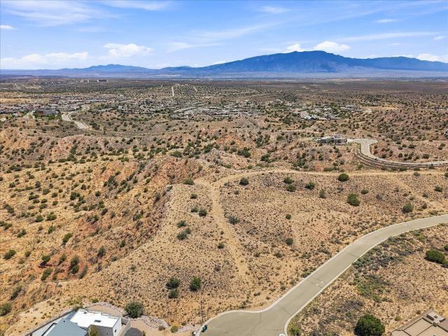 6132 Rooster Point NE