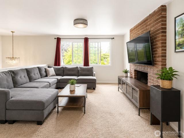 6132 59th Street NE
