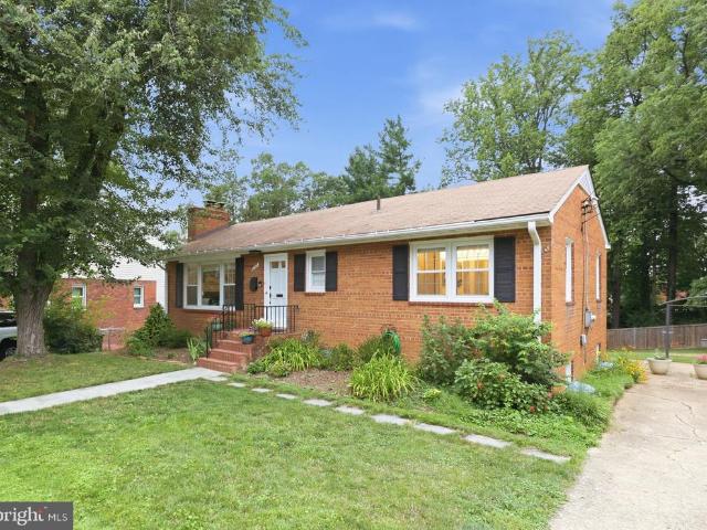 6133 9Th Road N