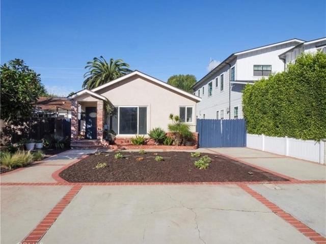 613 36th St, Manhattan Beach, CA 90266