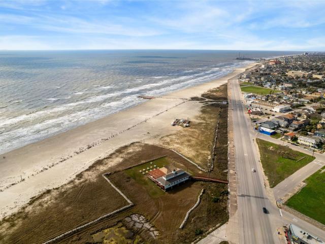 613 9th Street, Galveston, US, TX