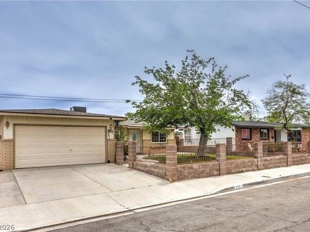 613 Carpenter Dr, Las Vegas, NV 89107