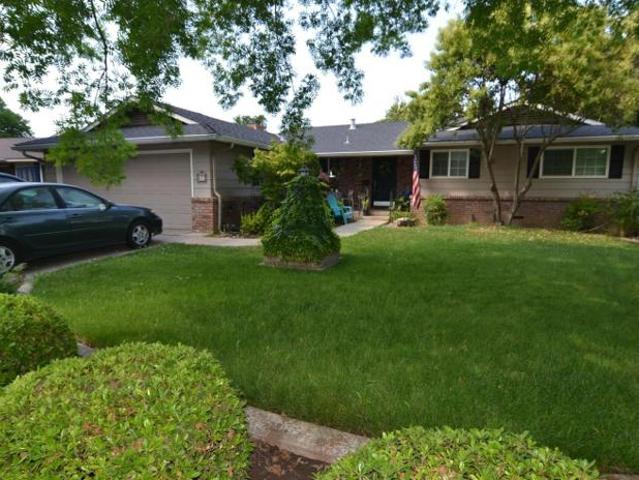 613 Amber St, Modesto, CA 95356
