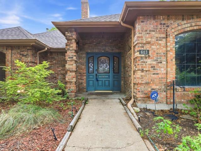613 Deer Creek Drive