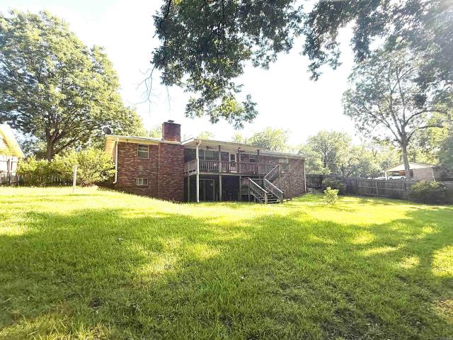 613 E Cedar