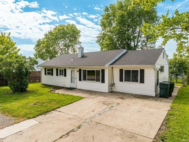 613 E Linda Ln, Muncie, IN 47303