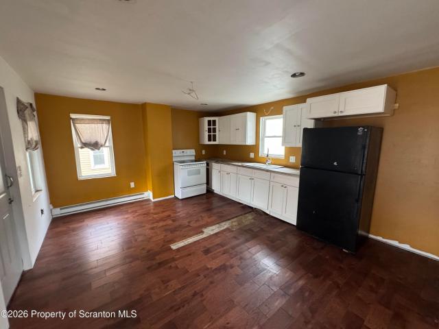 613 E Locust Street