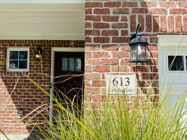 613 Estrella Drive