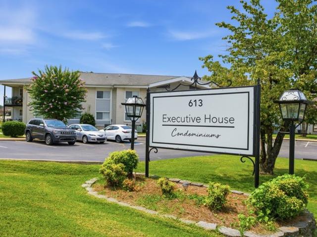 613 Hillsboro Rd Apt C16, Franklin, TN 37064
