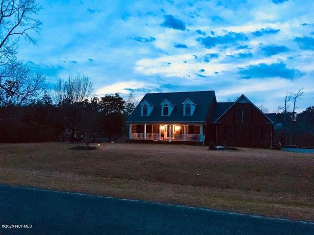613 Hughes Rd, Hampstead, NC 28443 | MLS #100261 | Compass