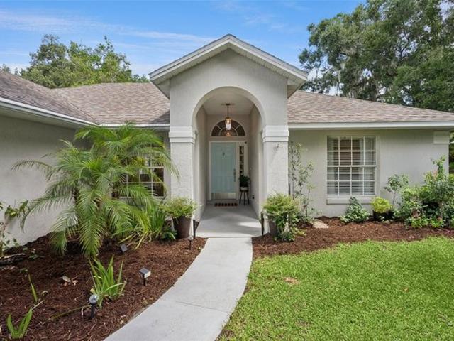 613 Huron Pl, Mount Dora, FL 32757