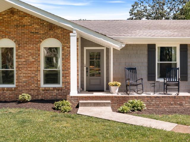 613 Oakwood Ter