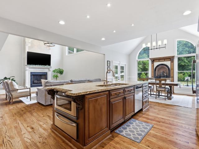 613 Old Hundred Road
