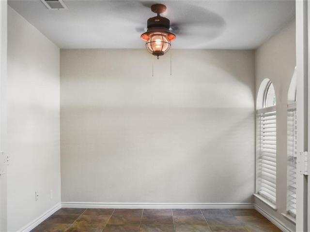 613 Overland Trail