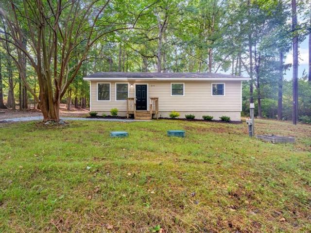 613 Locust Rd, Hillsborough, NC 27278