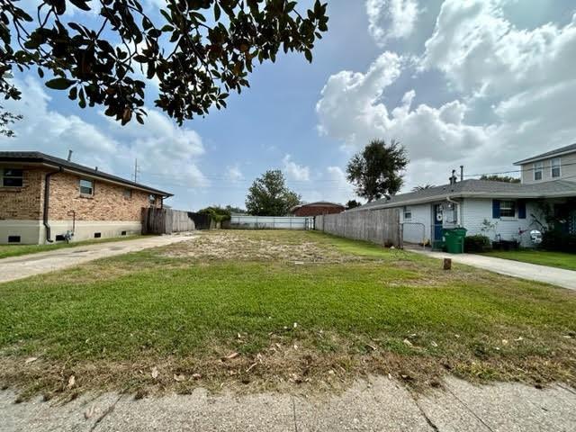 613 Lake Avenue