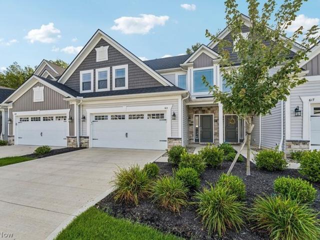 613 Monteforte Ct, Avon Lake, OH 44012