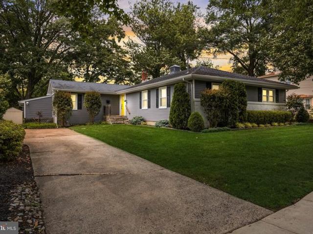 613 Maple Ave, Audubon, NJ 08106