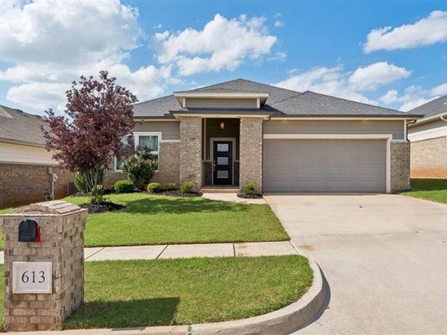 613 NW 182nd St, Edmond, OK 73012
