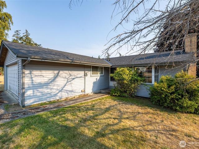 613 NW Hyak Drive