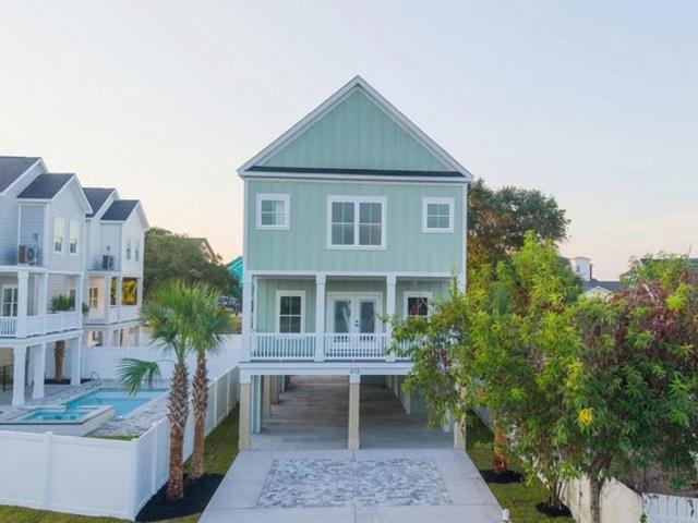 613 S Dogwood Dr, Surfside Beach, SC 29575
