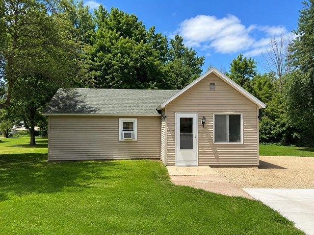 613 S Grant St, Houston, MN 55943