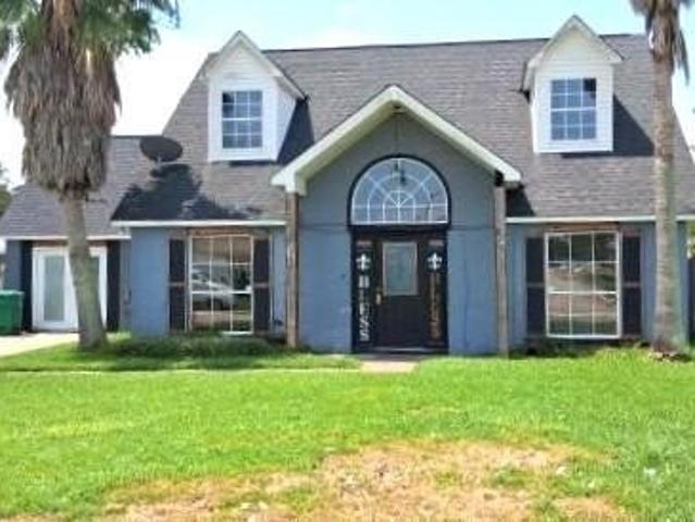 613 S Potomac St, Laplace, LA 70068