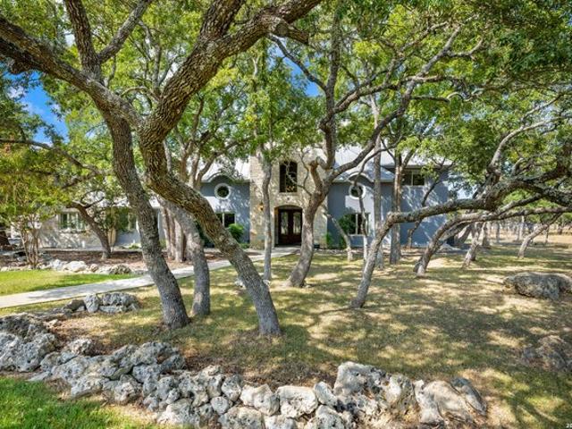 613 Saxet Trl, Spring Branch, TX 78070