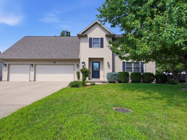 613 Sycamore Dr, Saint Joseph, IL 61873