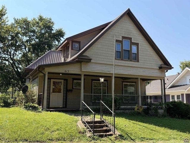 613 Pennsylvania Ave, Holton, KS 66436