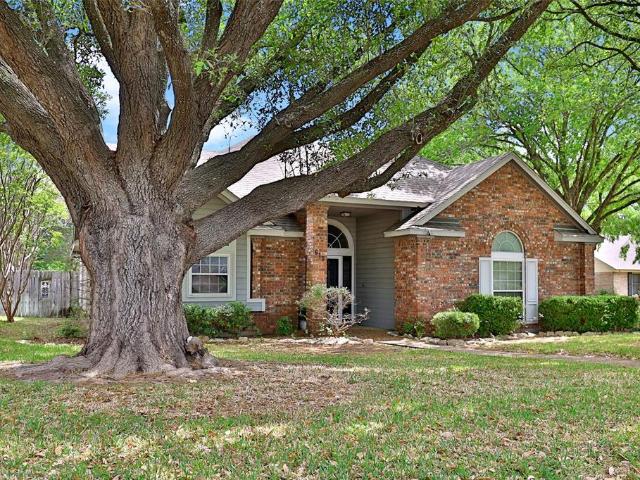 613 Regina Drive