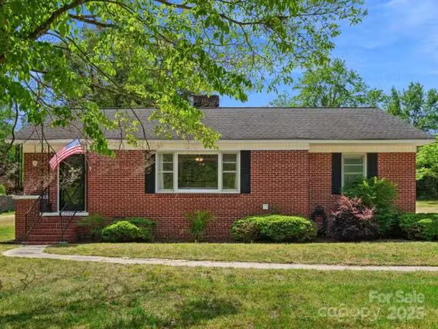 613 W Pine St, Kershaw, SC 29067 MLS 4251653