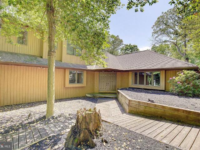 613 Woodsmans Way