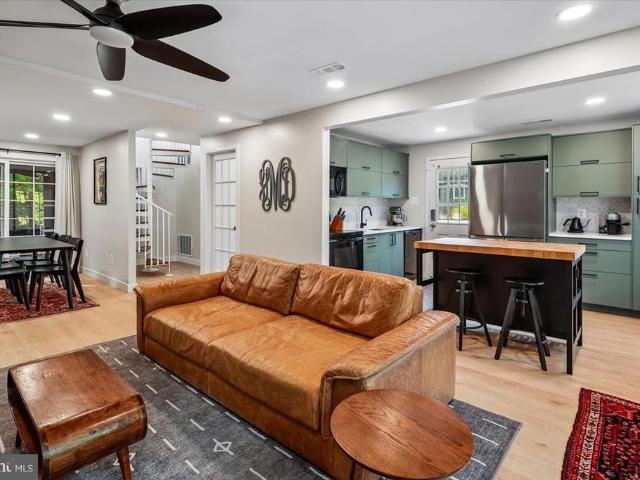 613 West Drive