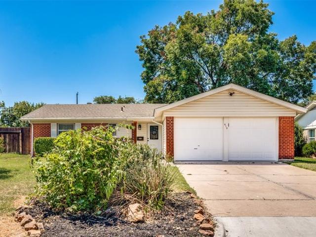 613 Whitener Rd, Euless, TX 76040