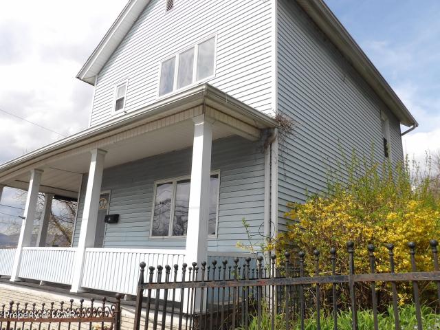 613 Willow Street