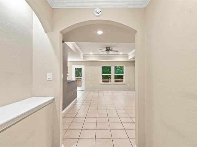 613 Therese Ct