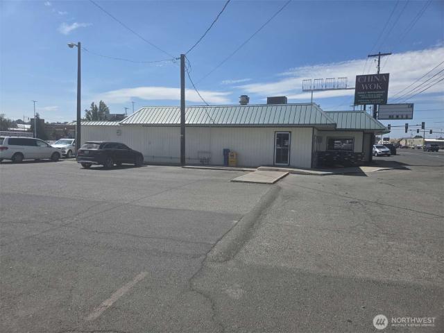 613 Yakima Valley Highway