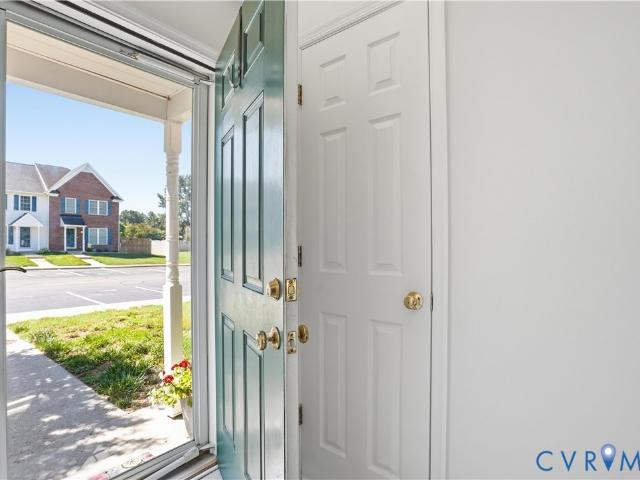 6144 Thicket Run Way