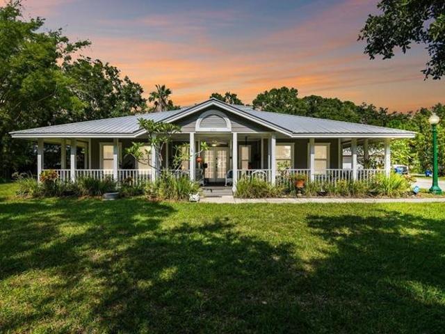 6144 28th Ave E, Palmetto, FL 34221